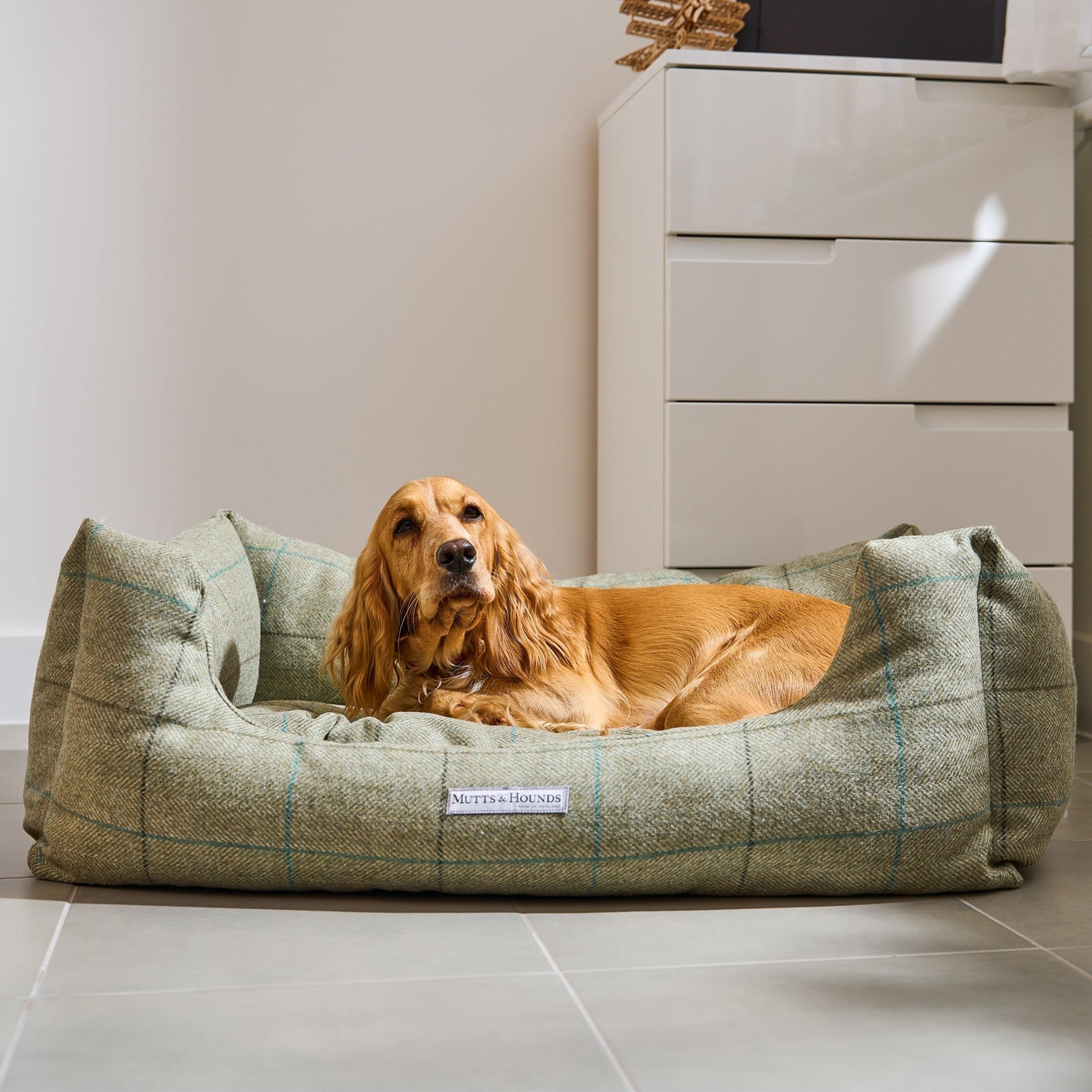 Willow Check Tweed Boxy Dog Bed